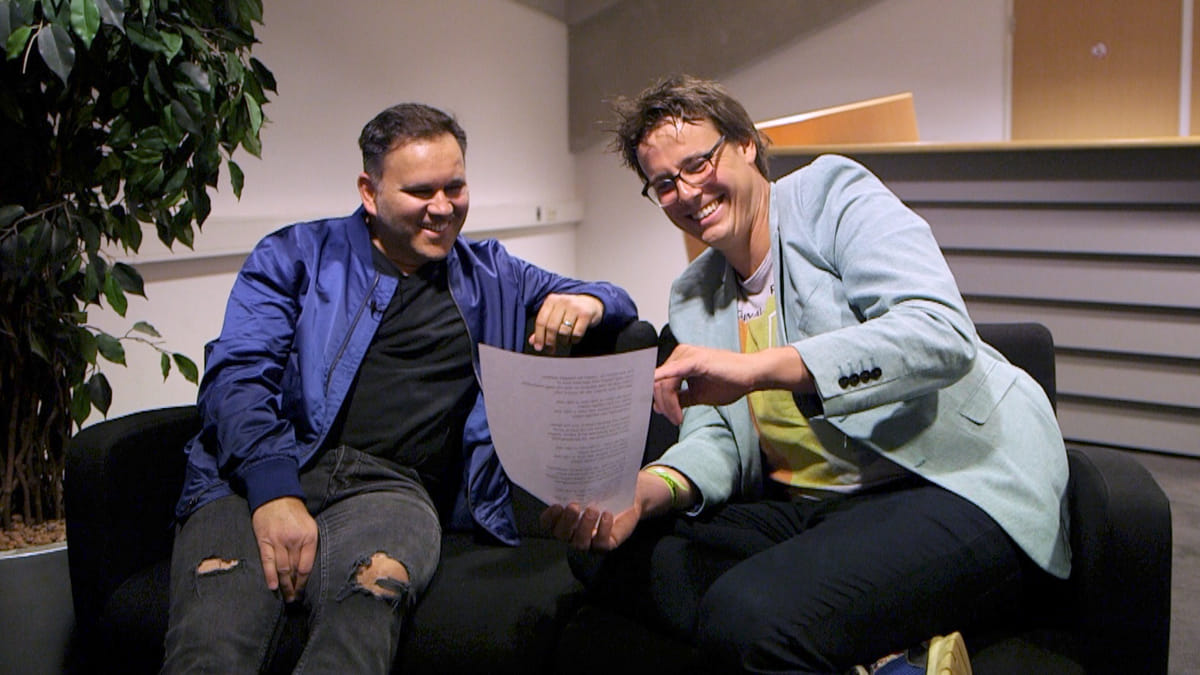 Matt Redman zingt 'Tienduizend redenen' in het Nederlands: - Nederland ...